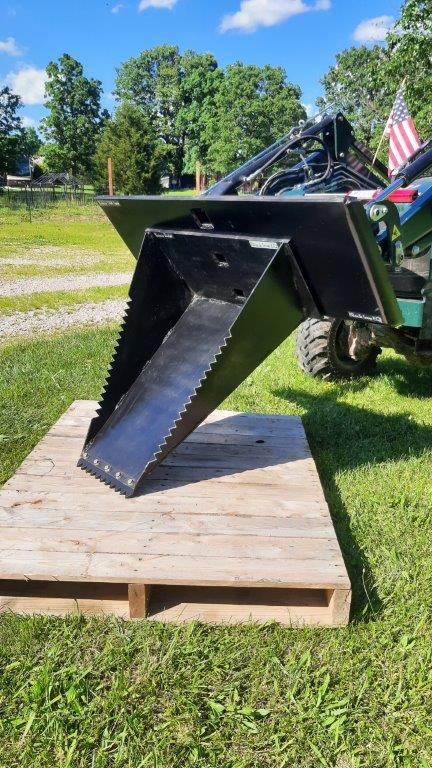 Xsystem Stump Bucket Attachment – Black Iron Equipment